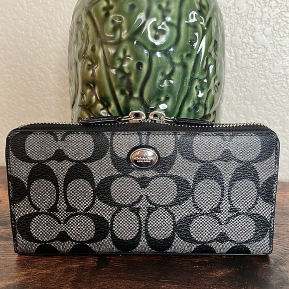 Coach | Bags | Coach Peyton Signature Accordion Double Zip Around ...